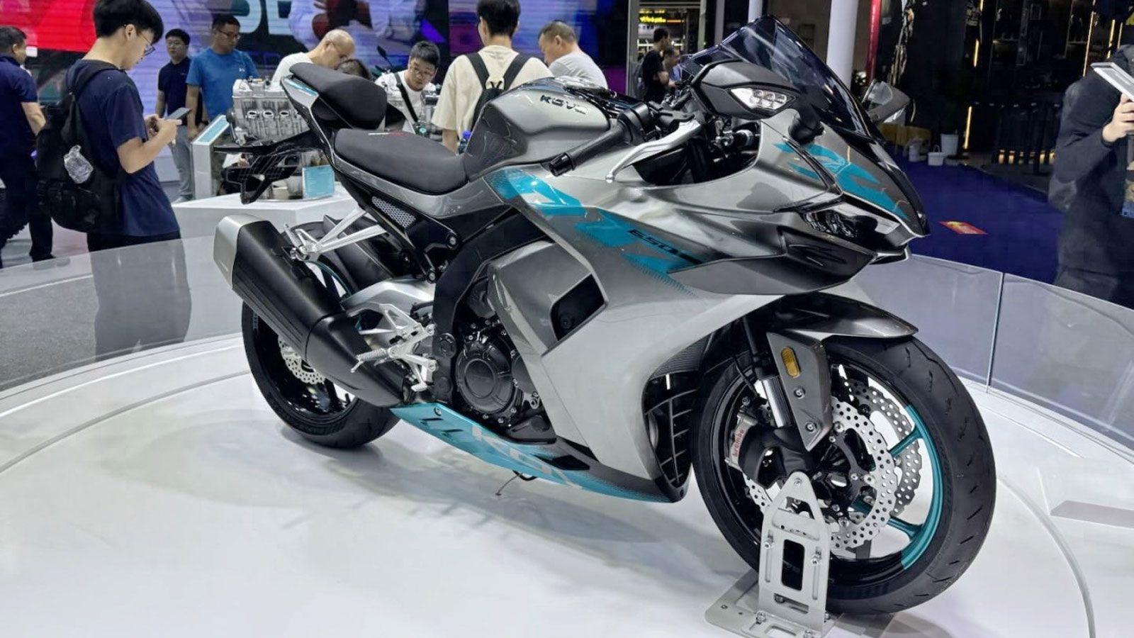 Kove 650RR 2026: Νέα τετρακύλινδρη 123 ίππων με επιδόσεις 0-100 χλμ. σε ...